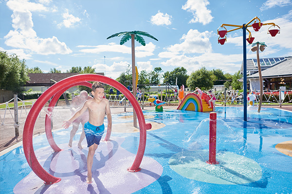 Top 10 Parks with Outdoor Pools - BreakFree Holidays